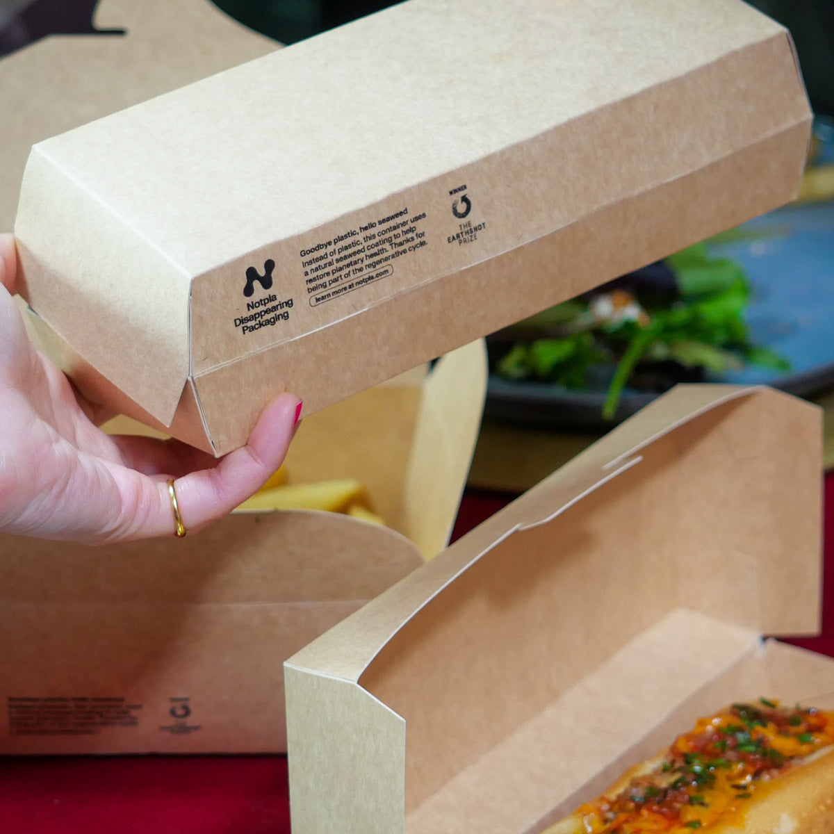 Notpla Hot Dog Clamshell [8x3”] – Notpla Packaging